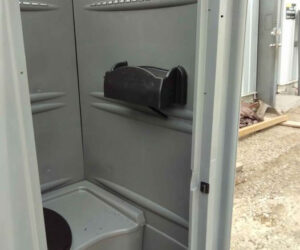 Portable toilet - Porta potty - Mr. Potty