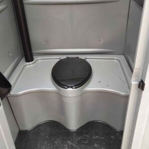Portable toilet - Porta potty - Mr. Potty